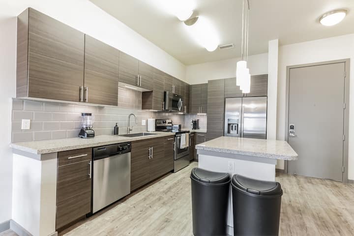 Luxury Apartment With Amenities - Boulder, CO