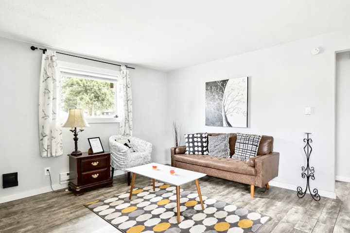 Perfect Tacoma Guest Retreat Near Lake & Downtown! - Steilacoom, WA