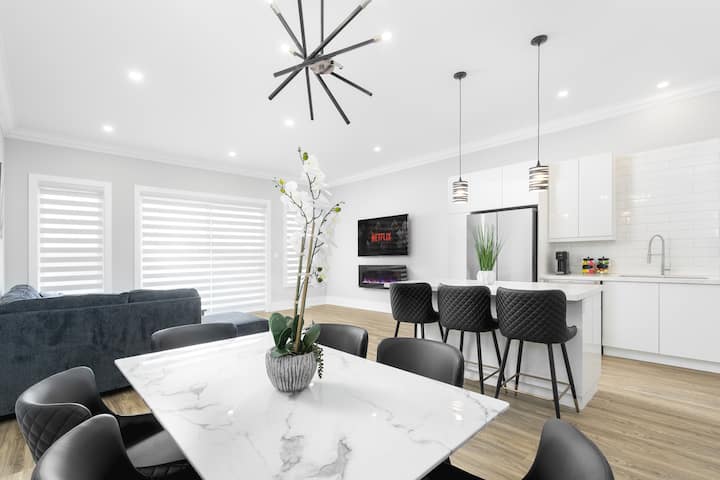 Luxurious Escape - Welland