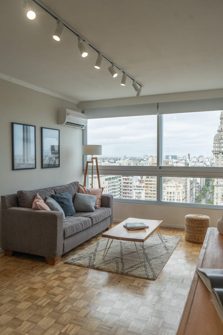 Vivir En Una Postal De Montevideo - Montevideo