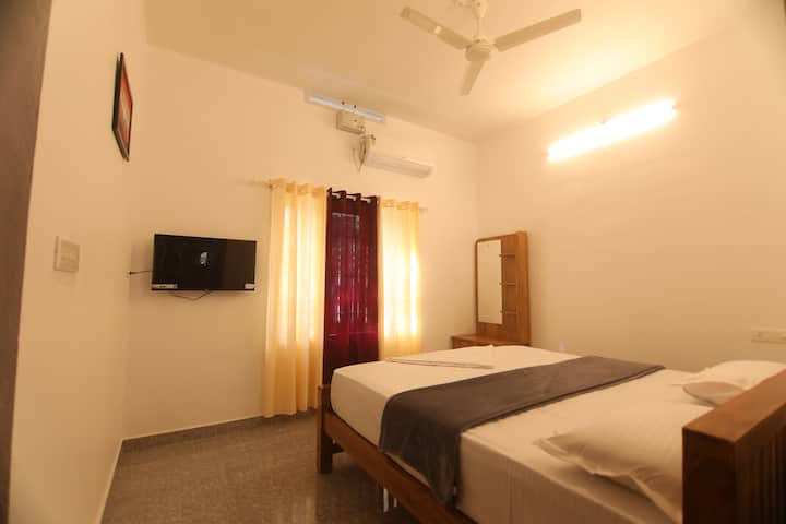 Periyar Homes - Thekkady