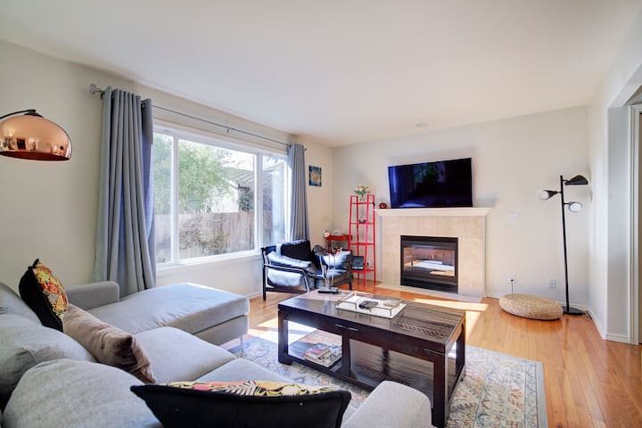 Cozy & Spacious 4br Seattle House/ Private Patio - ボセル, WA