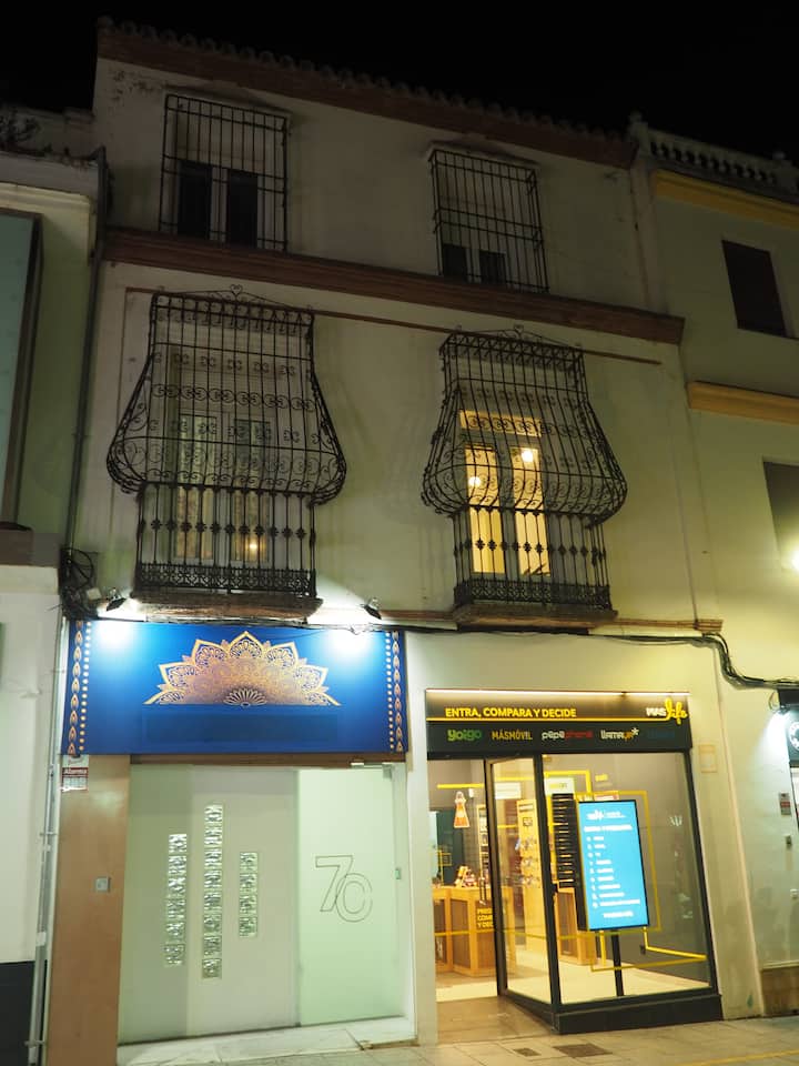 Molucano Themed Rooms - Ronda