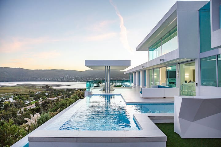 Private  Villa With Unforgettable Views - Knysna