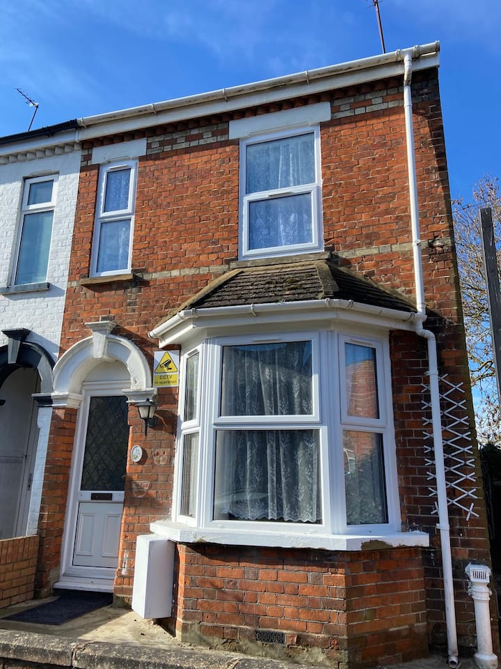 121 Spring Road - Bedford
