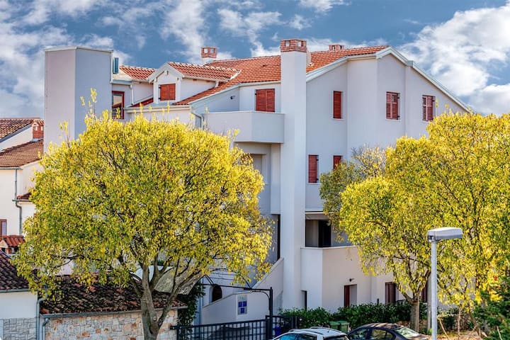 Apartment With Terrace - Rovinj