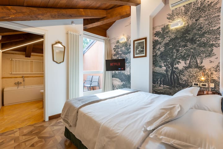 Villa Bottrigari - Attic Spa Bath - Bologne