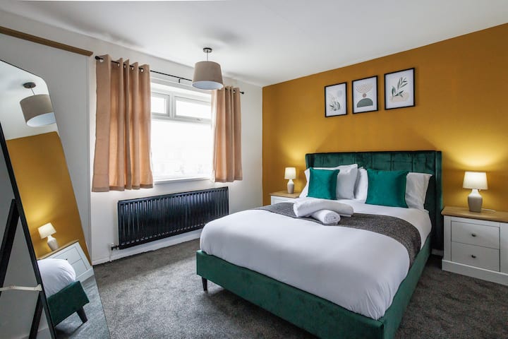 Enjoy 4 Br House Perfect For Family Friends & Work - Stockton-on-Tees