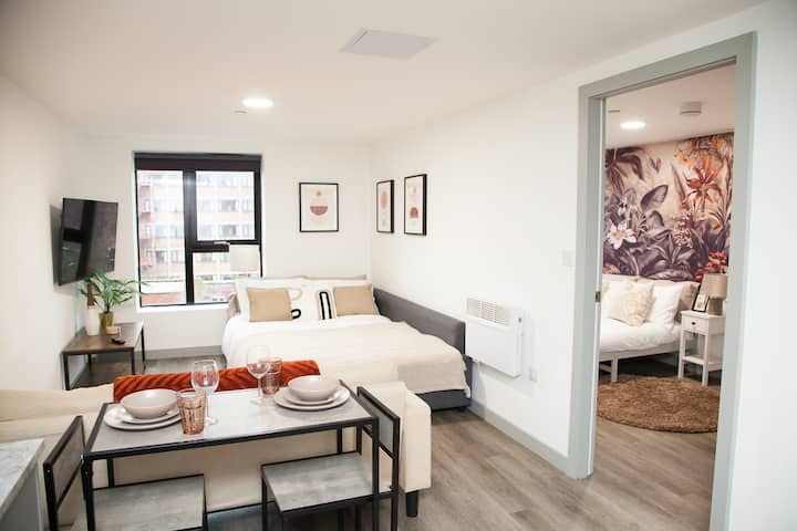 *Long Stay% Versatile Retreat - Home~from~home - Liverpool