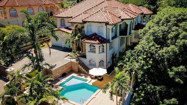 Villa Solaris. Stylish. Breathtaking View - Negril