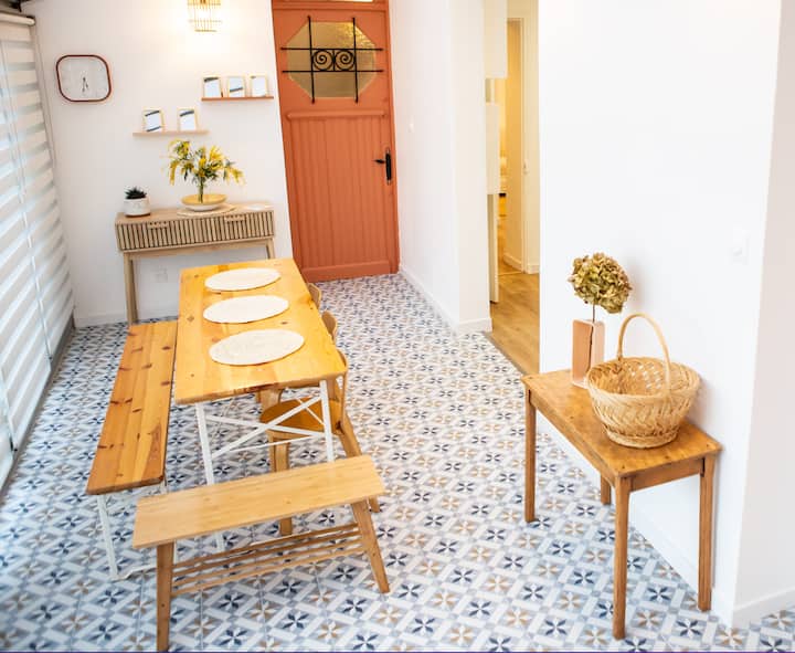 Maison Rénovée 10 Pers Calme 
Ville Et Gare à Pied - Mondeville