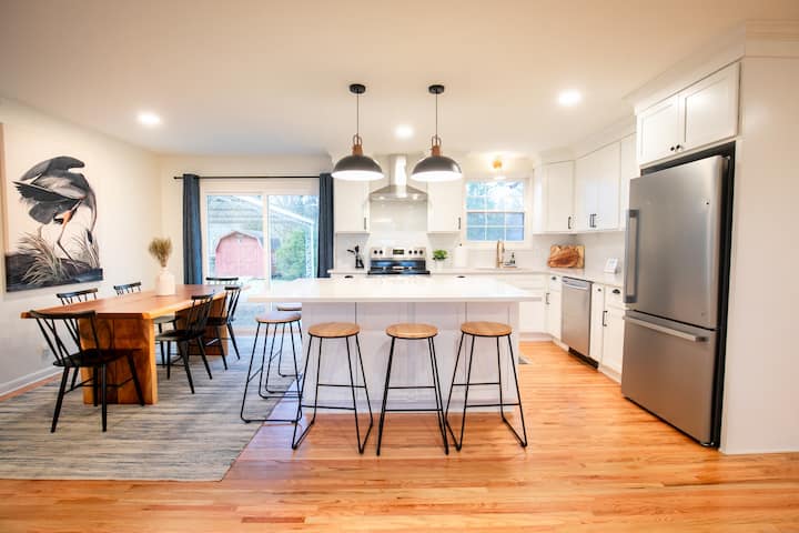 Newly Renovated- Near Downtown Franklin - Franklin