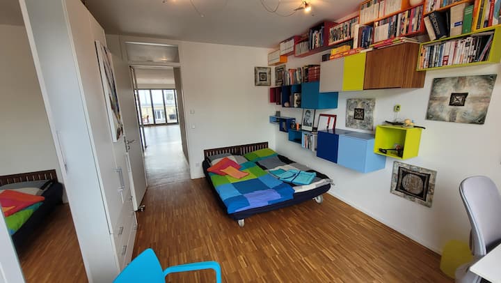 Zimmer In Penthouse-wohnung Mit Privatem Bad - Berlin
