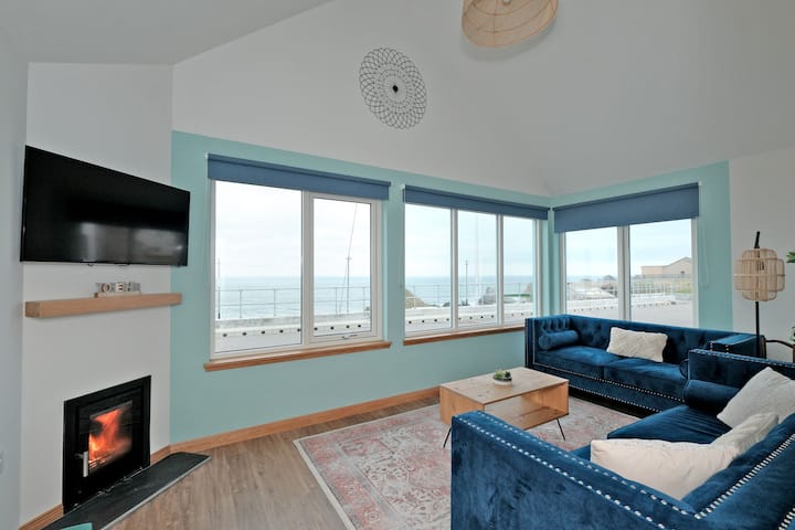 Cliff Top Cottage, 4 Bedrooms With Sea Views - Cullen