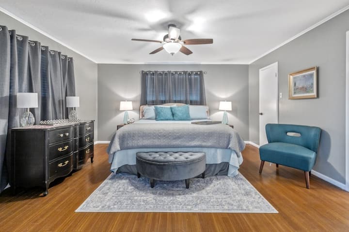 Charming Cottage In Sulphur - United States