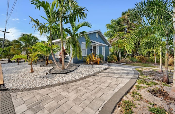 Blue Dolphin Ii Villa Near Ami - Bradenton