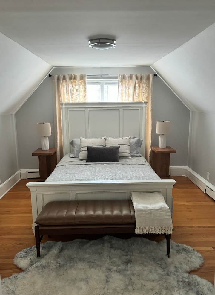 Graduation Weekend Getaway, Only 6 Mins From Burl - Burlington, VT