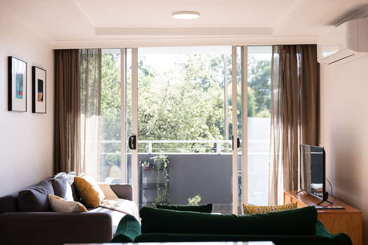 A Wabi-sabi Style Apt@braddon - Canberra