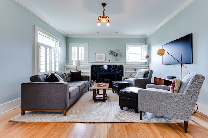Campus Haven: Charming Home Near Hayward Field - 尤金