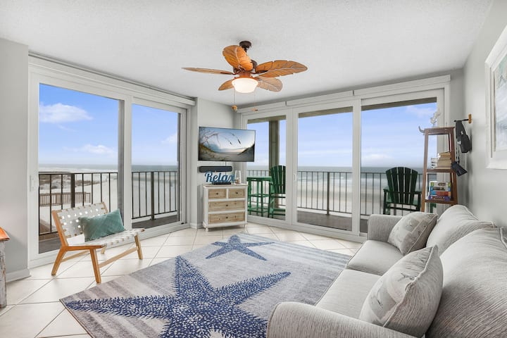 Beach Front Condo, Corner Unit, 1st Floor - Gulf Shores, AL