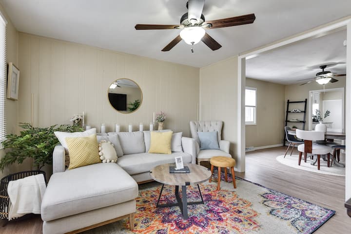 Sunny's Haven In Little Italy - Council Bluffs, IA