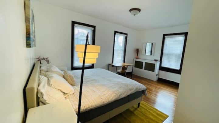 Renovated Home In Boston - Boston, MA