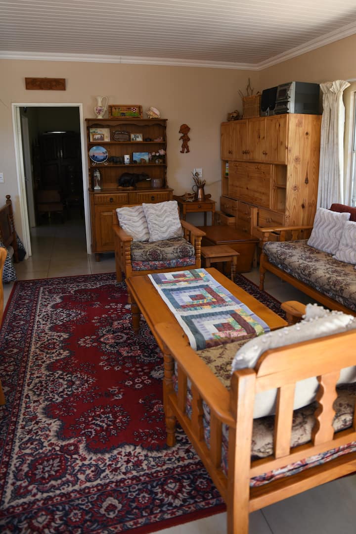 Kalahari Cottage - Namibia