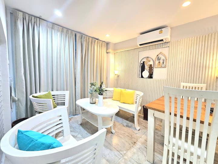 7br Family Home Near Beach | Self Check-in, Park - Pattaya City