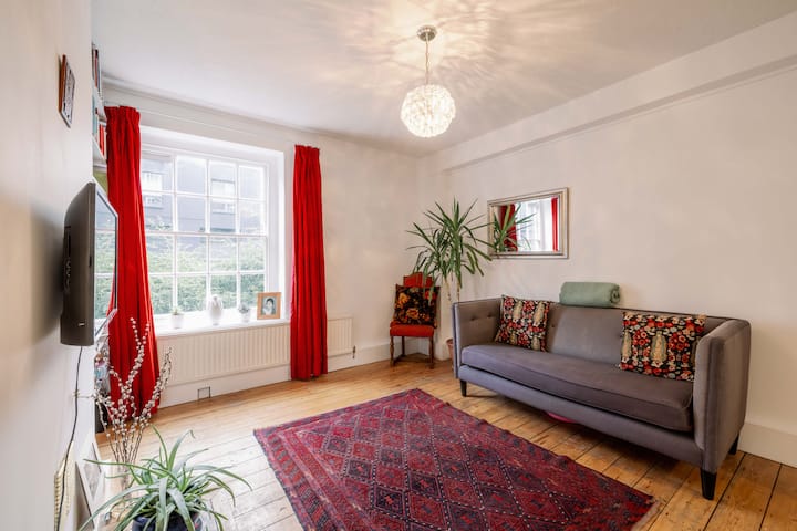 Bright & Airy 1 Bed Near Broadway Market - London