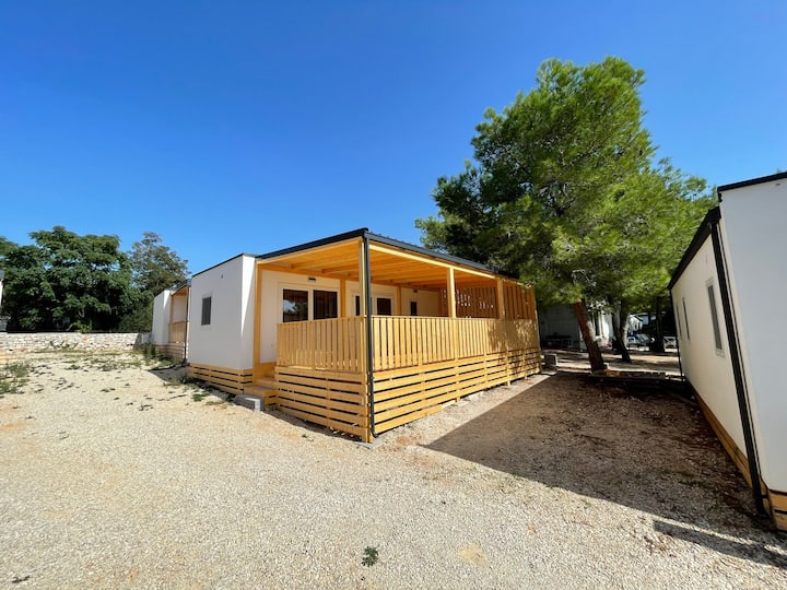 Lovely Mobile Home Getaway Near Beach - Murter