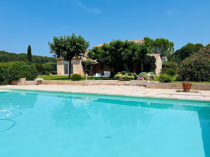 Villa Du Grand Verger Avec Piscine Chauffée - Lourmarin