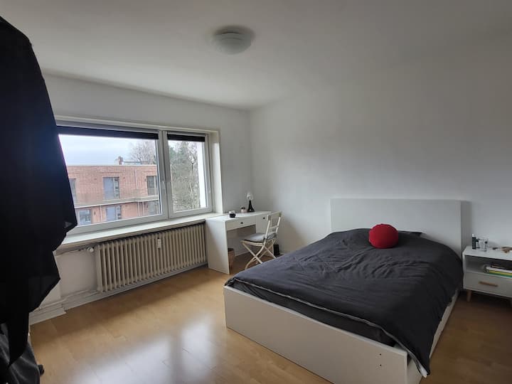 Helles Zimmer 10 Minuten Vom Hbf - Hamburg