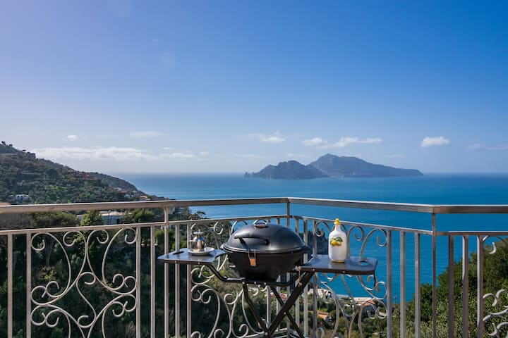 Villa Lotos, A Slice Of Heaven With Capri View - Capri