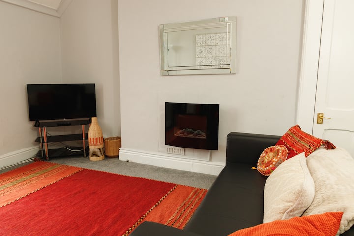 Seaside Escape: Peaceful 2br In Picturesque Wales - Colwyn Bay