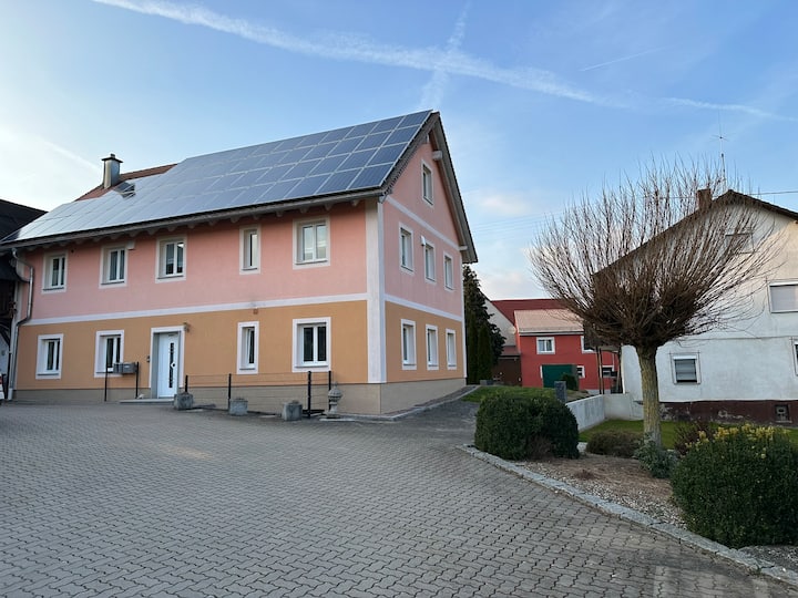Großzügige Wohnung Mit 5 Betten - Bamberg