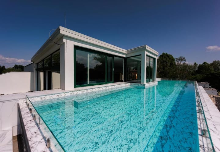 Villa Bauhaus Dz Mit Balkon - Siófok