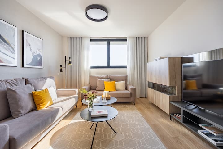 Skyline Iii - Darya Living - Madrid