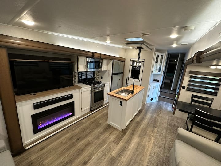 Cozy Rv - 15 Min To Downtown - Tampa, FL