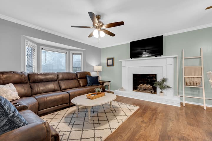 5 Bed/3 Bath Perfect 4 Large Groups Game Rm Garage - Warner Robins, GA