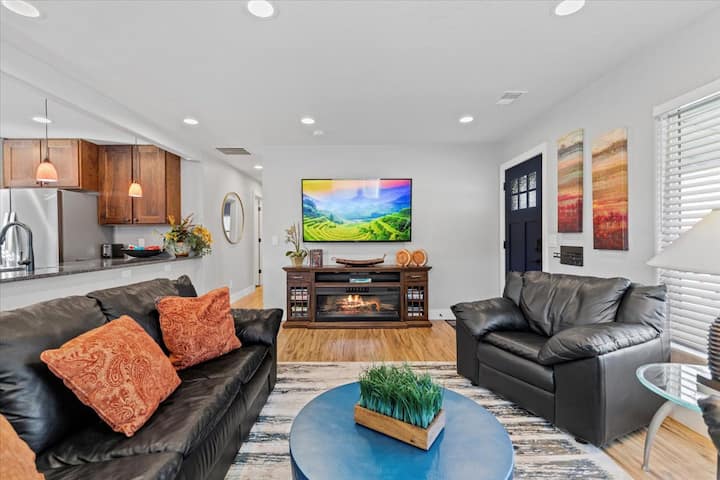 Whole House Relaxing Oasis By Fitzsimmons Campus - Denver, CO