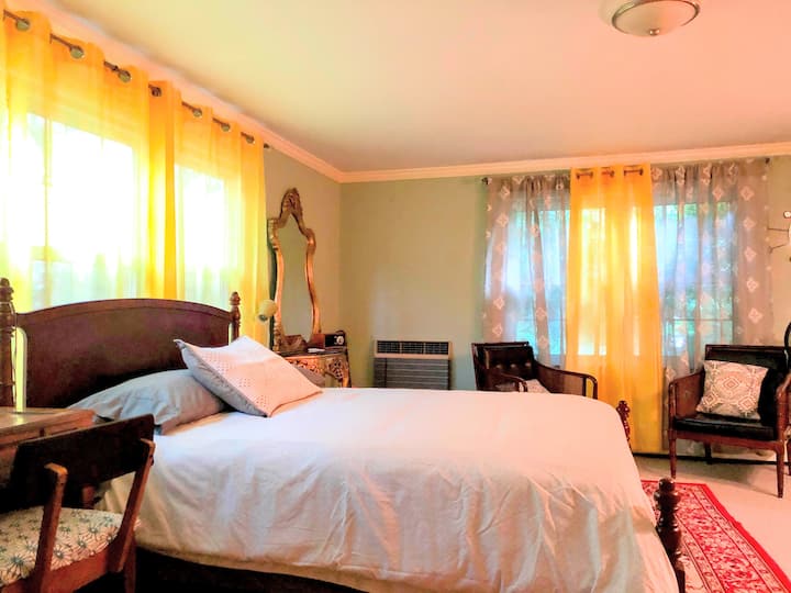 Mamaroneck Airbnb 1 Bedroom Cottage Apartment - Rye, NY