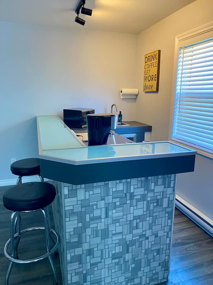Cozy 1br Guest Suite W Hot Tub (Halifax) - Halifax