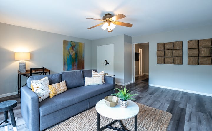 Montrose Dream Suite 01 | Downtown, Med Center - Houston, TX