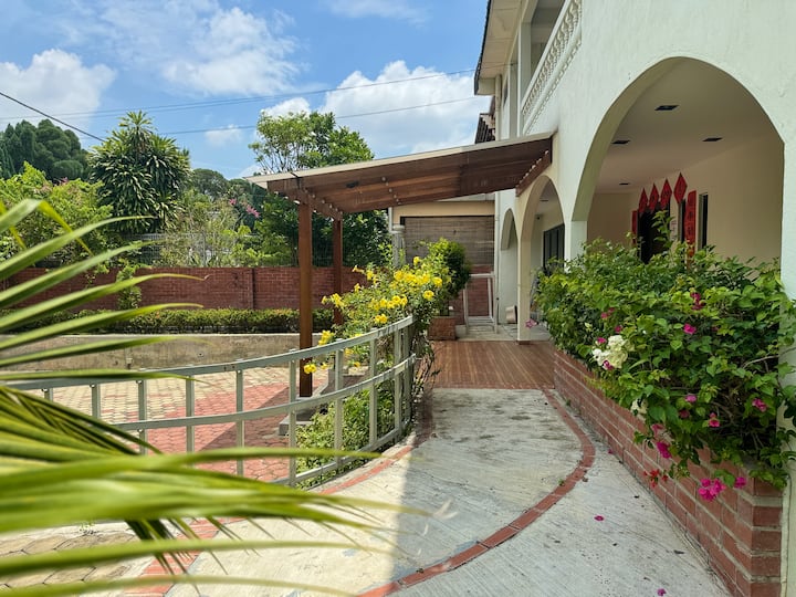 Gathering L Wedding House L 18 Pax @ Taman Oug Kl - Puchong