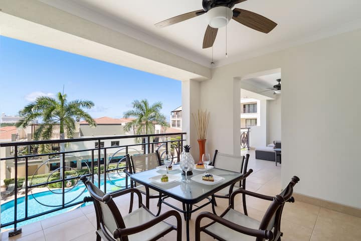 Palm Beach 2br Condo W/terrace, Gym Access & Pool - Aruba
