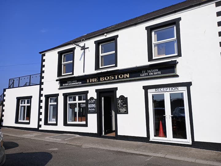 Bostons Arms - Holyhead