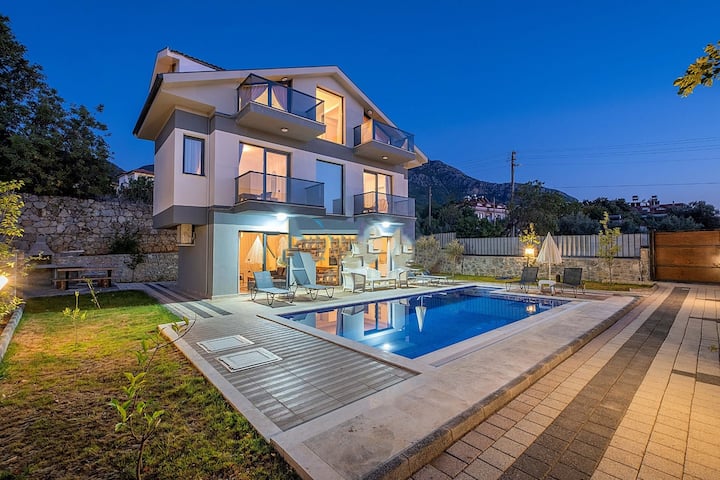 Villa Sunrise Oludeniz, Private Pool, 4 Bedroom - Hisarönü