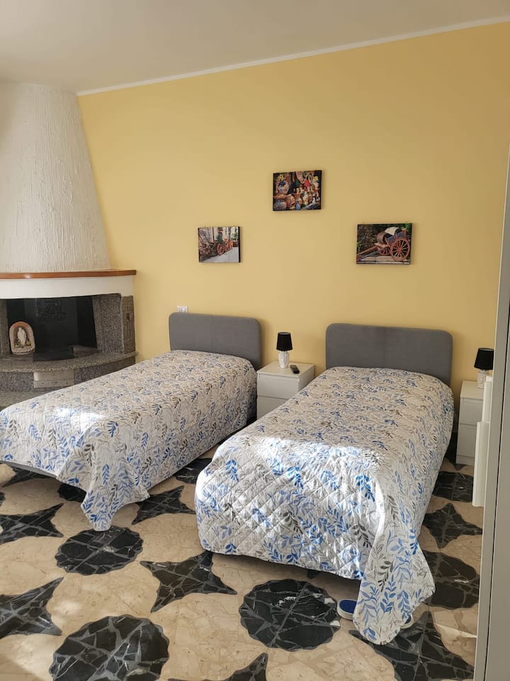 Camera Doppia Con Camino - Terrasini