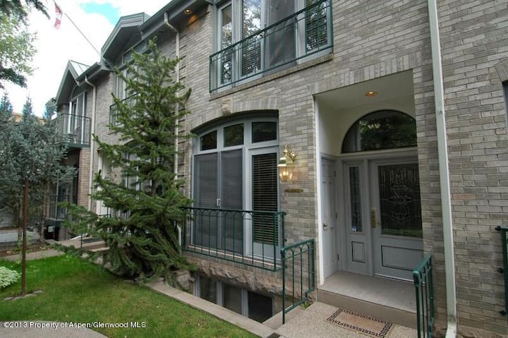 Greystone Condo-aspen Core - Aspen, CO