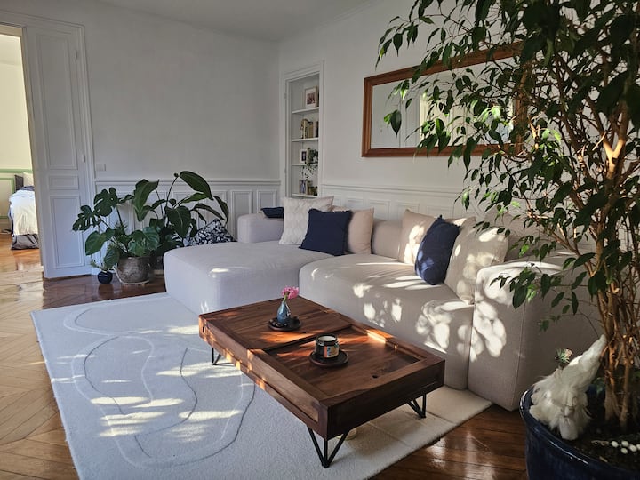 Little Castle Of Versailles - Versailles